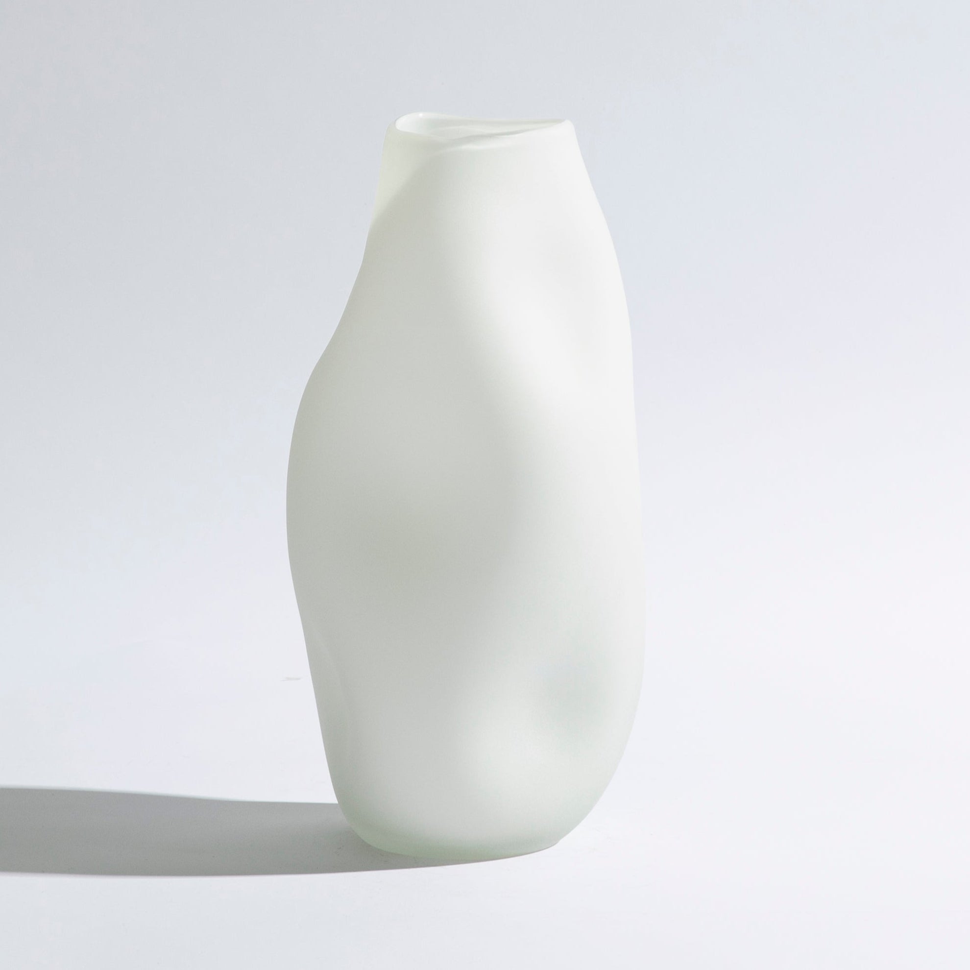 Ben David Tully Vase White Small – Gro Urban Oasis